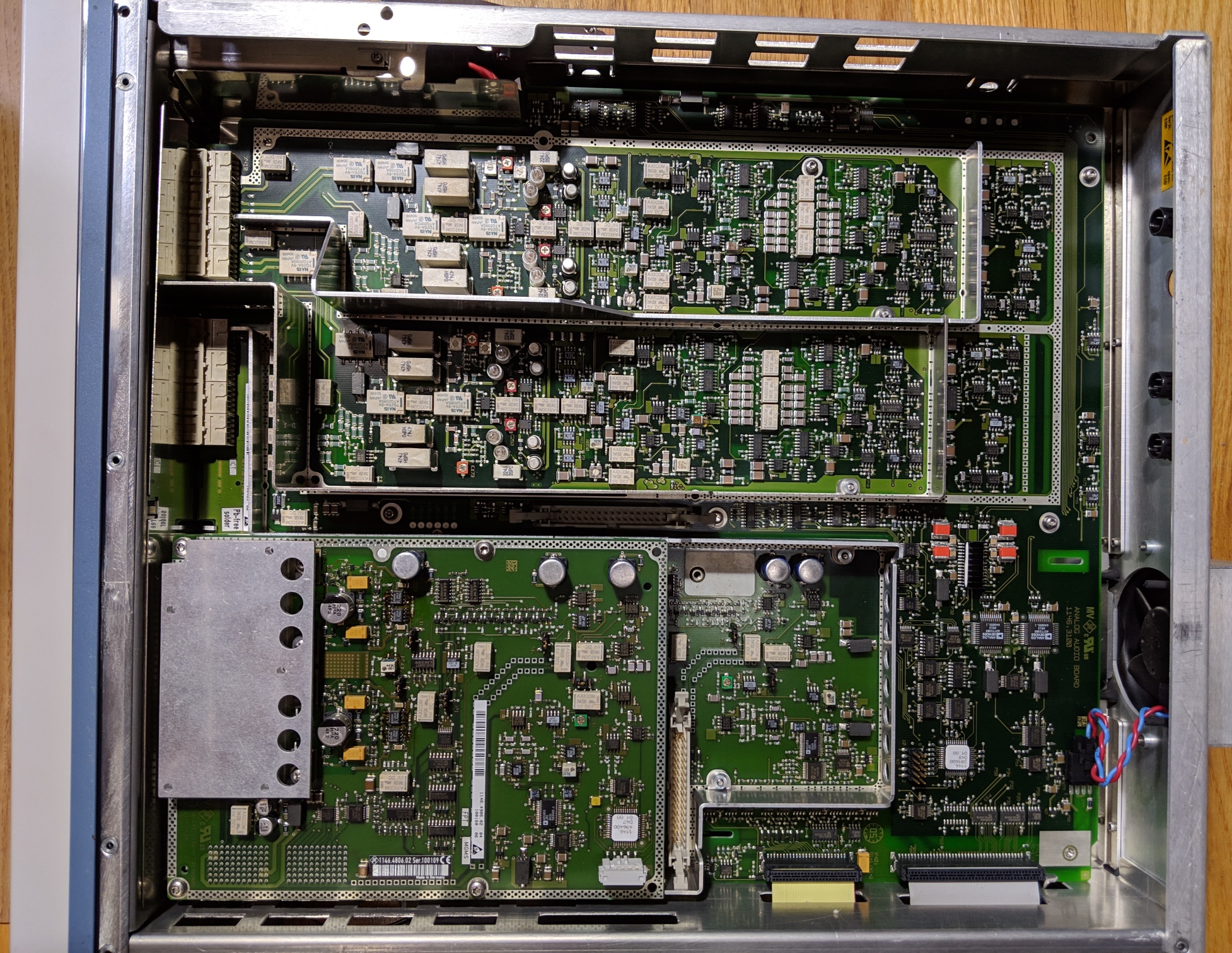 Rohde & Schwarz UPV Audio Analyzer - teardown and repair - Page 1 Rohde & Schwarz UPV Audio Analyzer - teardown and repair - Page 1